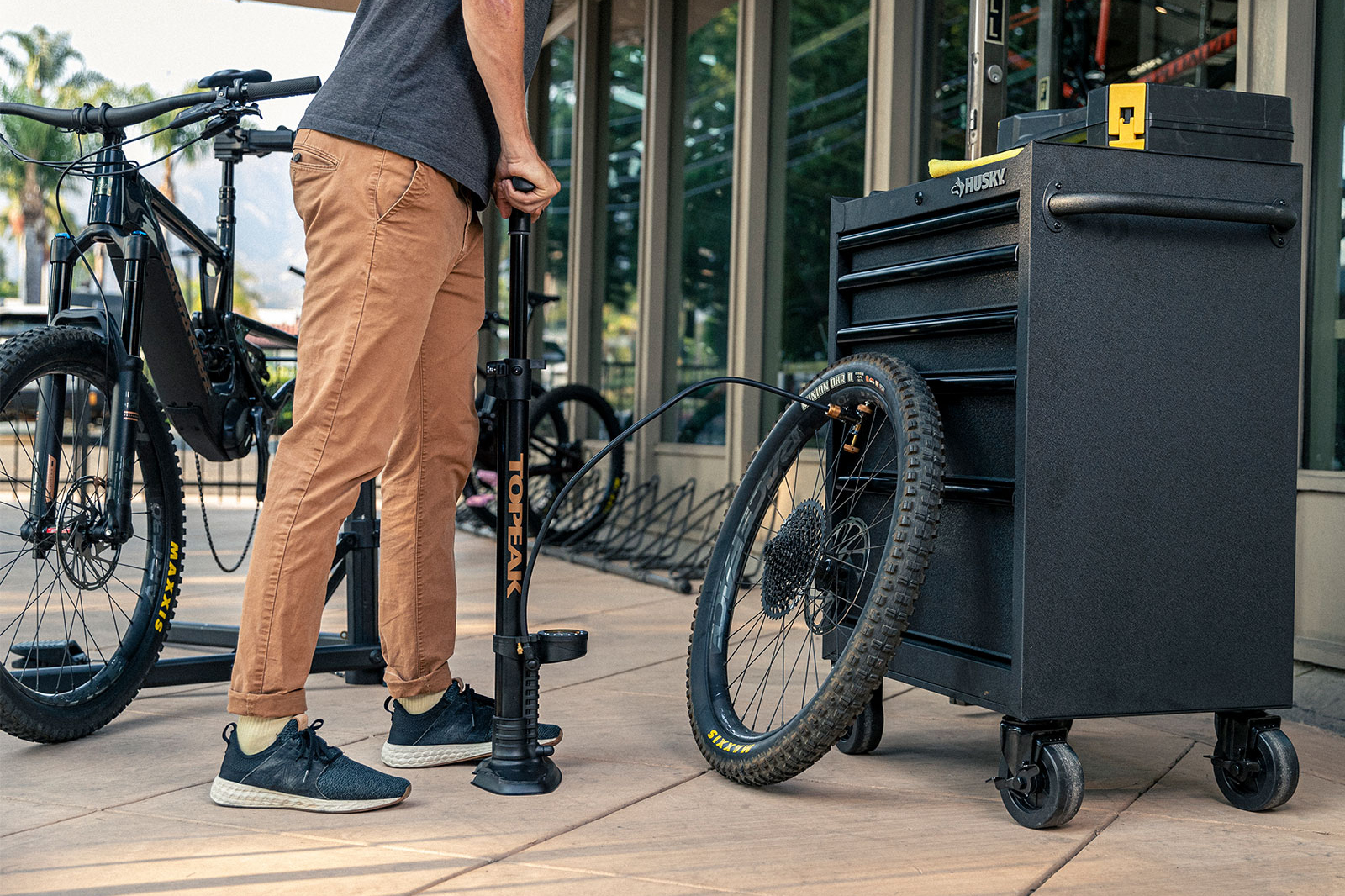 Bike Pumps | Reliable, Easy Inflation – Central Cycles